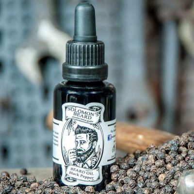 Huile à barbe JS Sloane, ultra réparatrice et à la senteur élégante